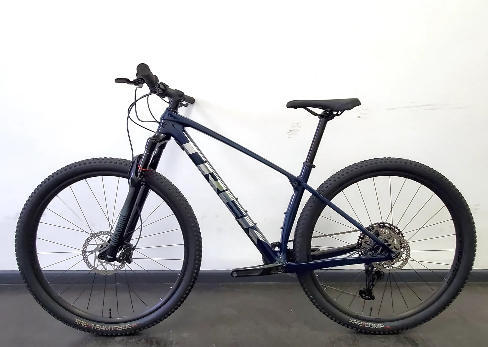 EX DISPLAY Trek Procaliber 9.6 Hardtail Mountain Bike Medium 2023 in Blue