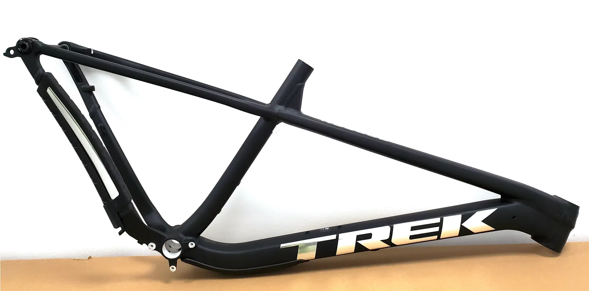 EX DISPLAY Trek Roscoe Hardtail Mountain Bike Frameset Medium 2023 in ...