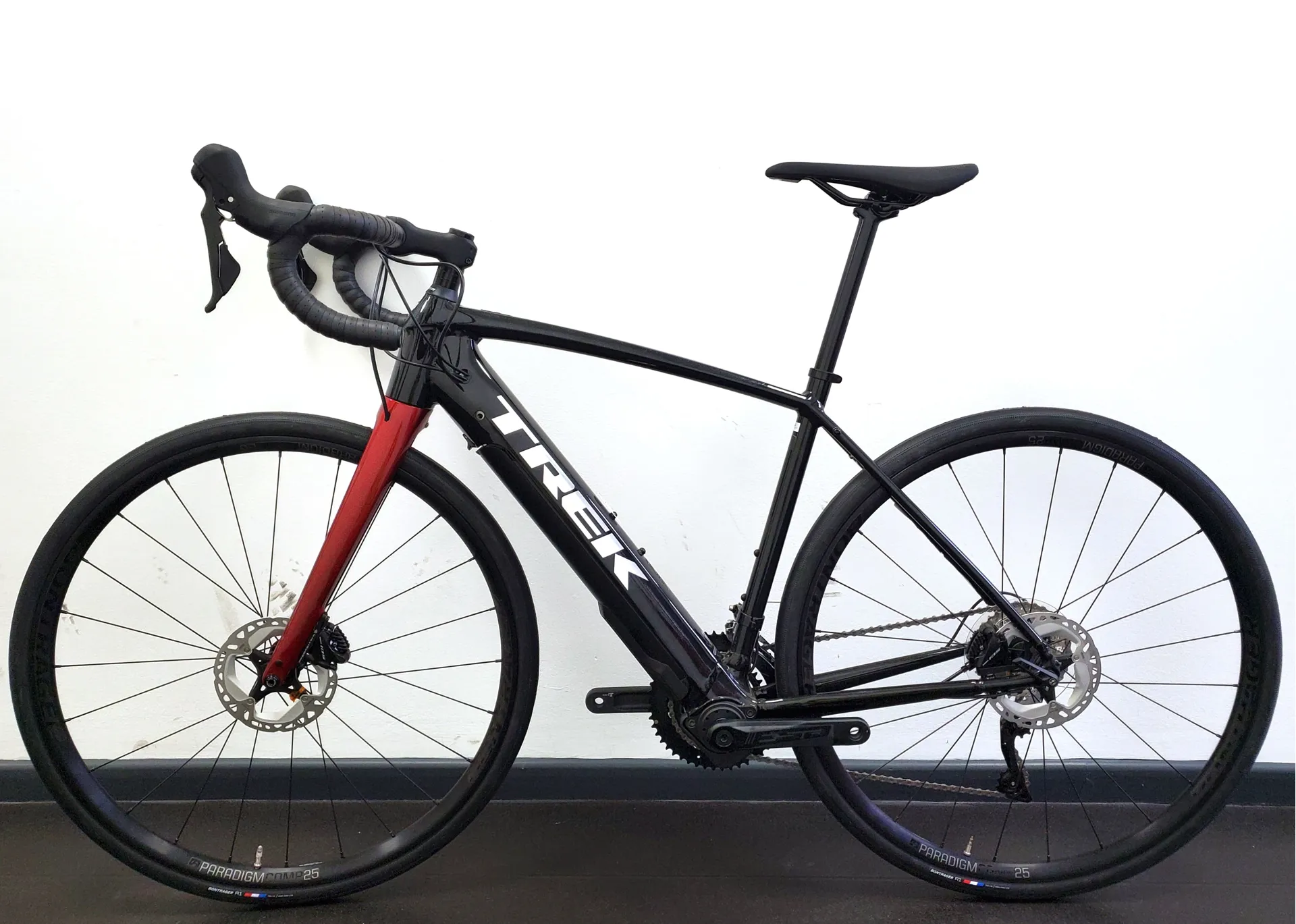 EX DISPLAY Trek Domane+ ALR Electric Road Bike 54cm 2022 in Voodoo Trek ...