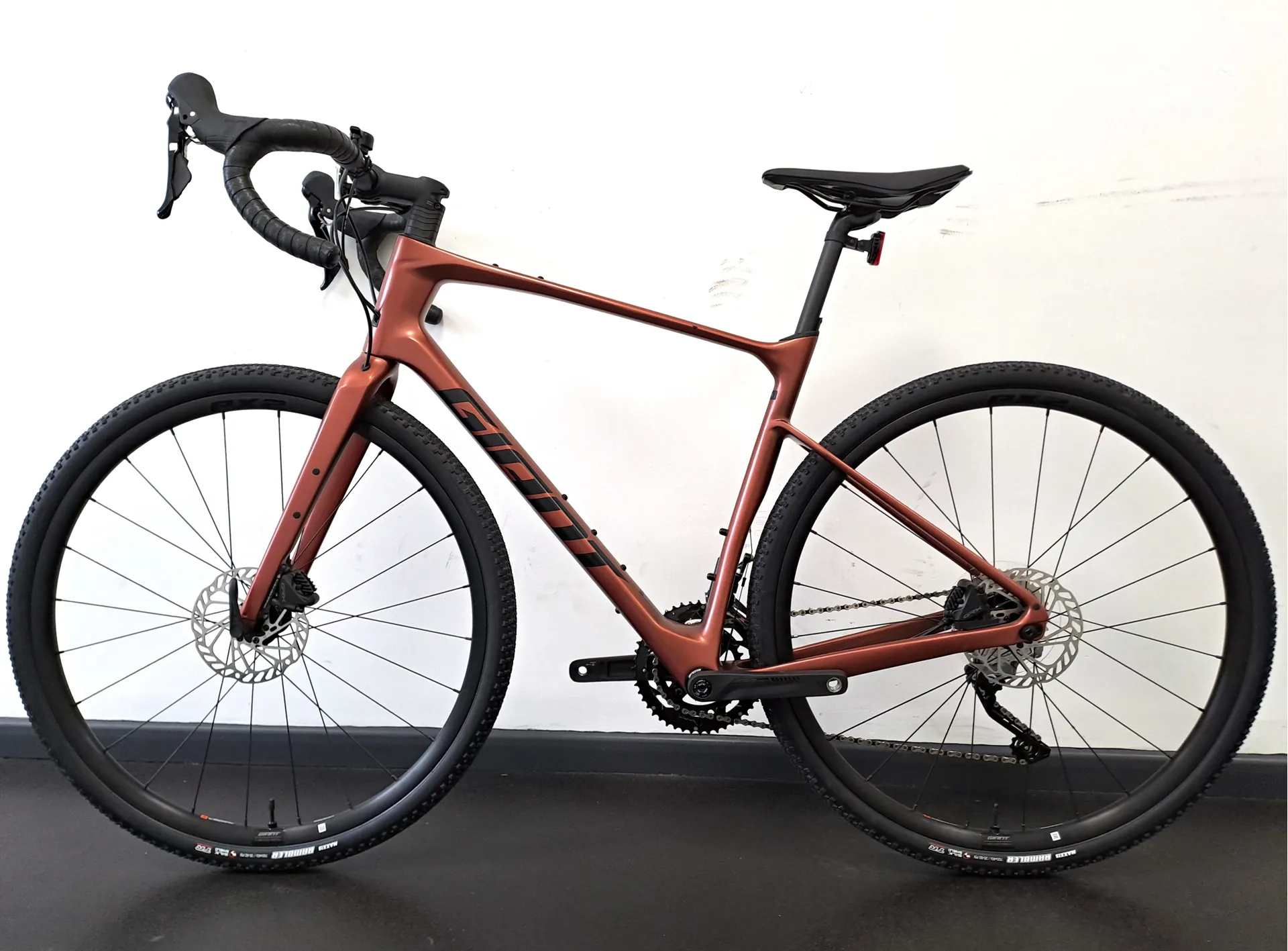 EX DEMO Giant Revolt Advanced 3 Gravel Bike Medium/Large 2022