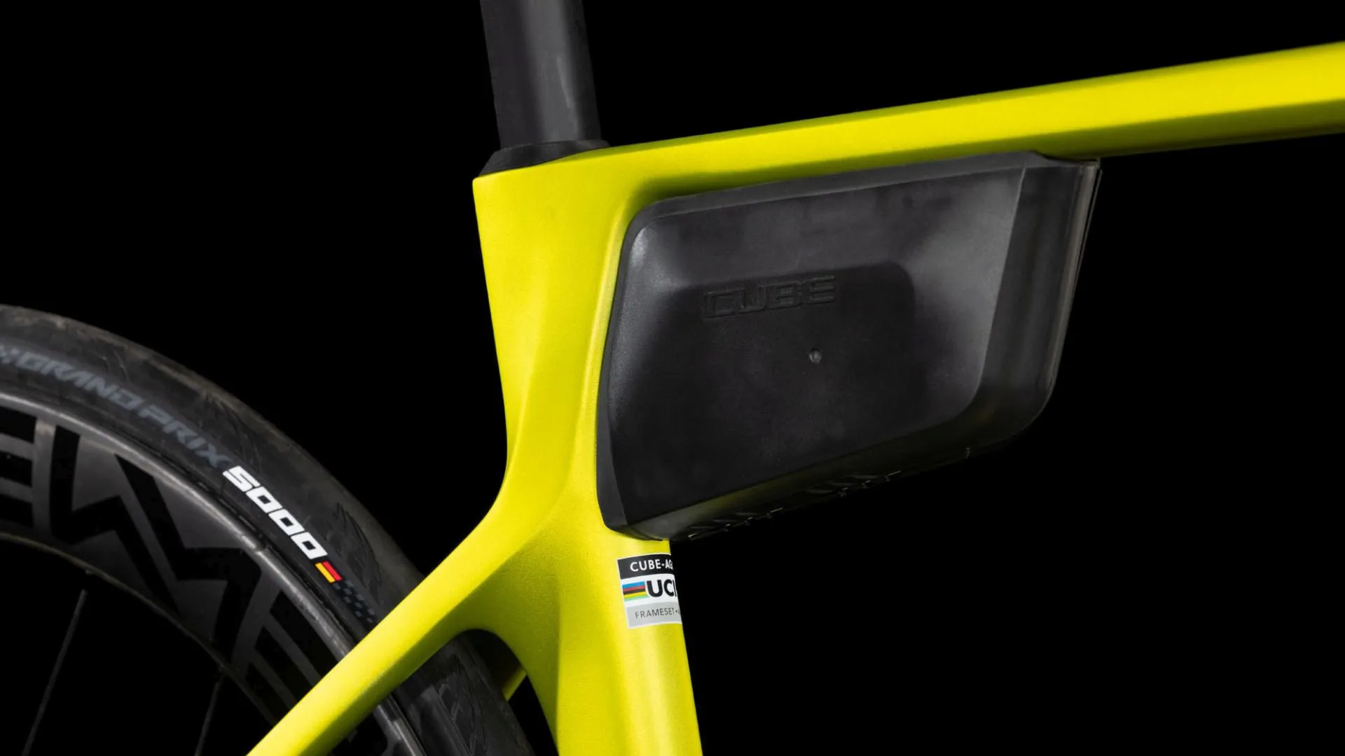 Cube Agree C:62 Race Road Bike 2025 In flashlime