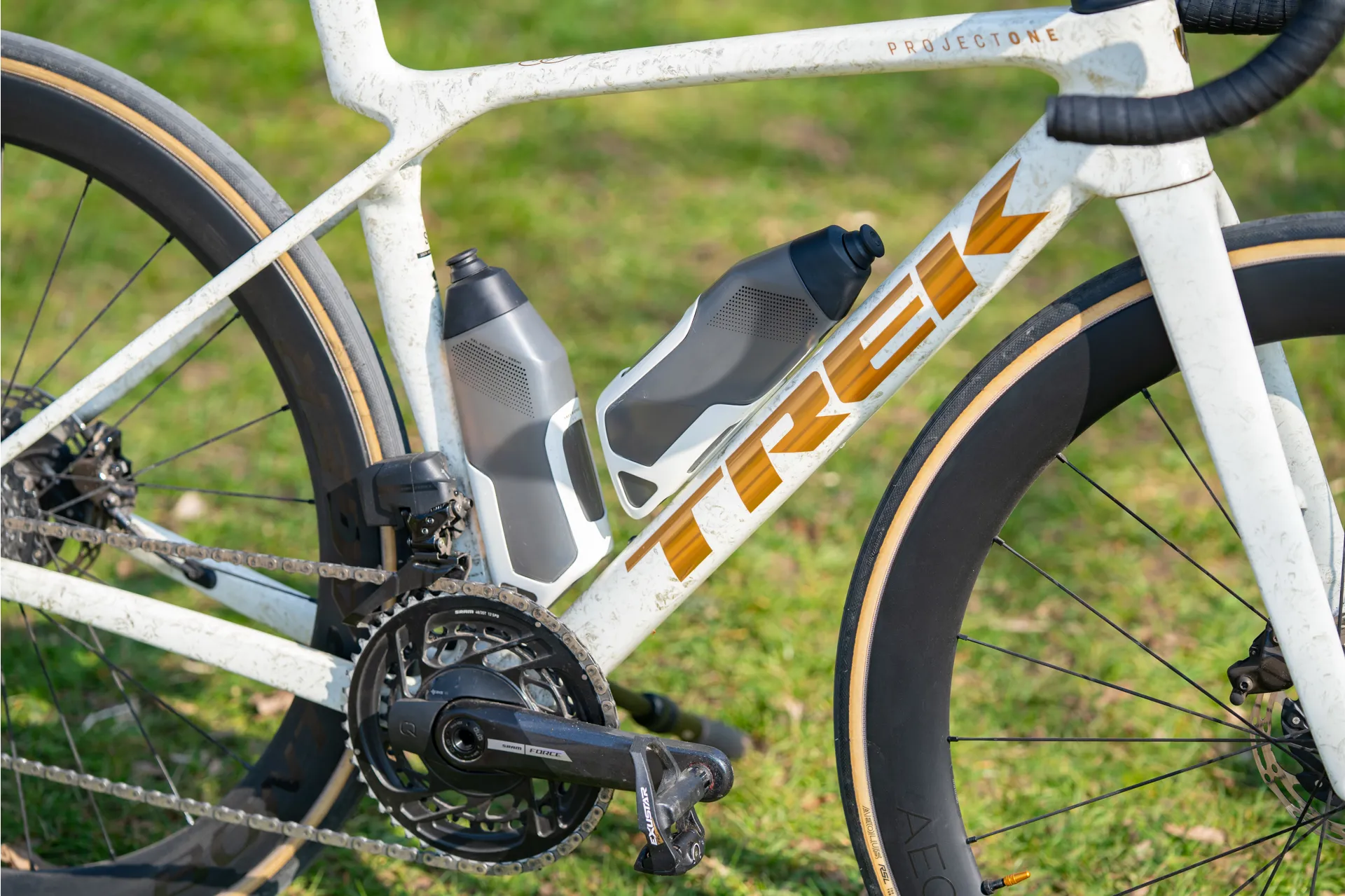 Trek Madone SLR 7 AXS Gen 8 Road Bike 2025 in Era White