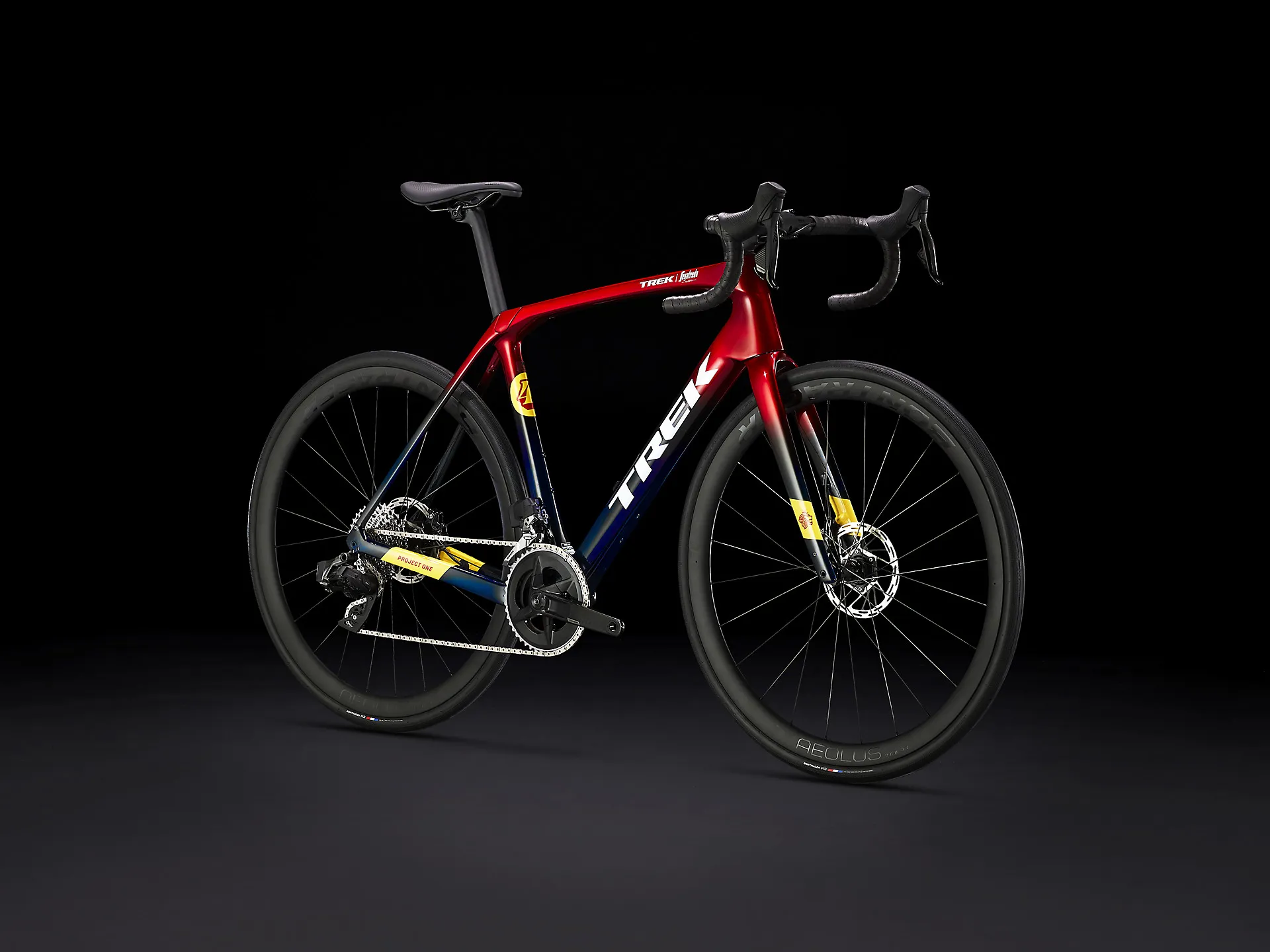 Trek Domane SLR 6 Etap Gen 4 Carbon Road Bike 2024 in Metallic Red ...