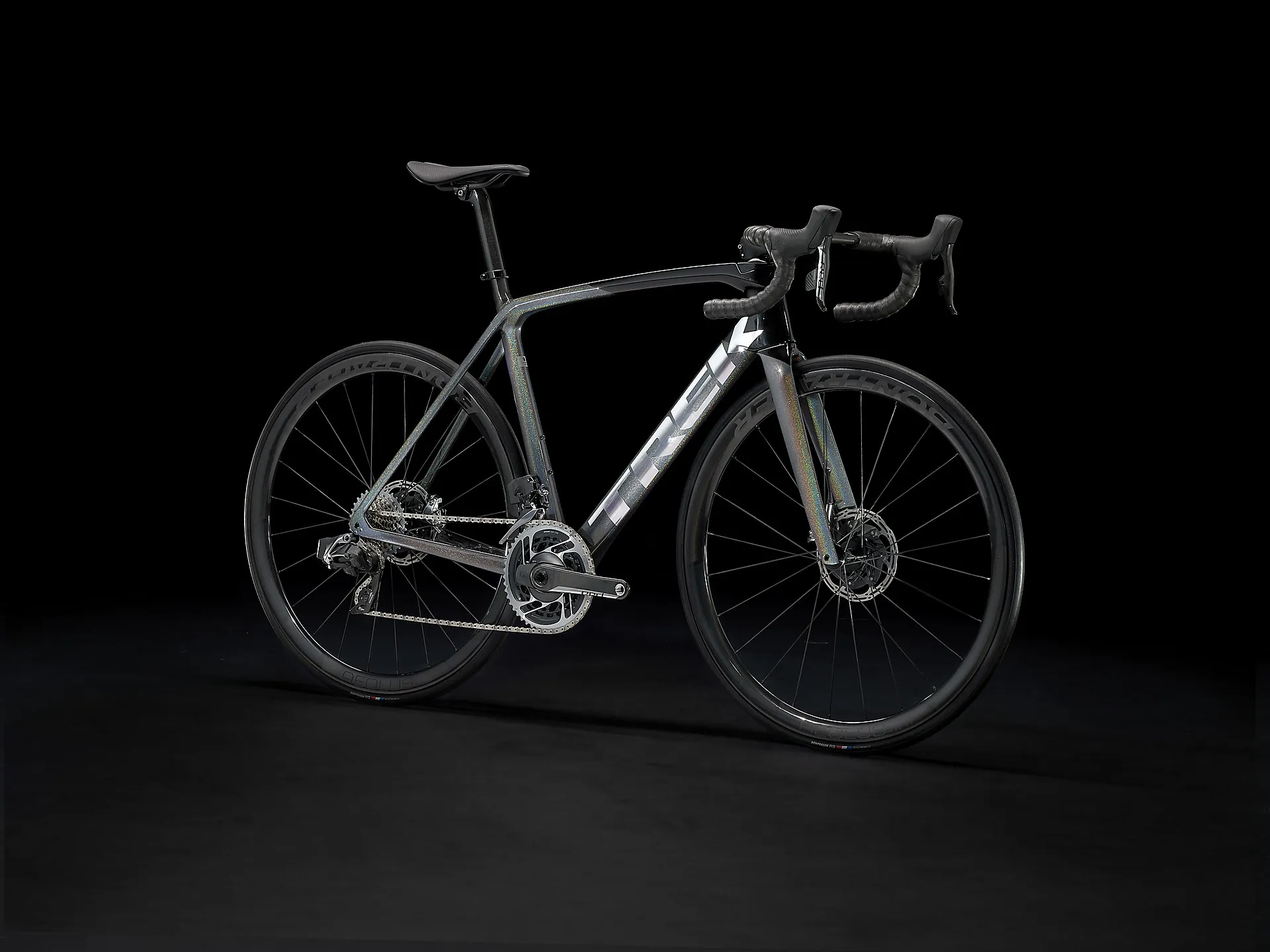 Trek Emonda SLR 9 AXS Carbon Road Bike 2024 in Prismatic/Black