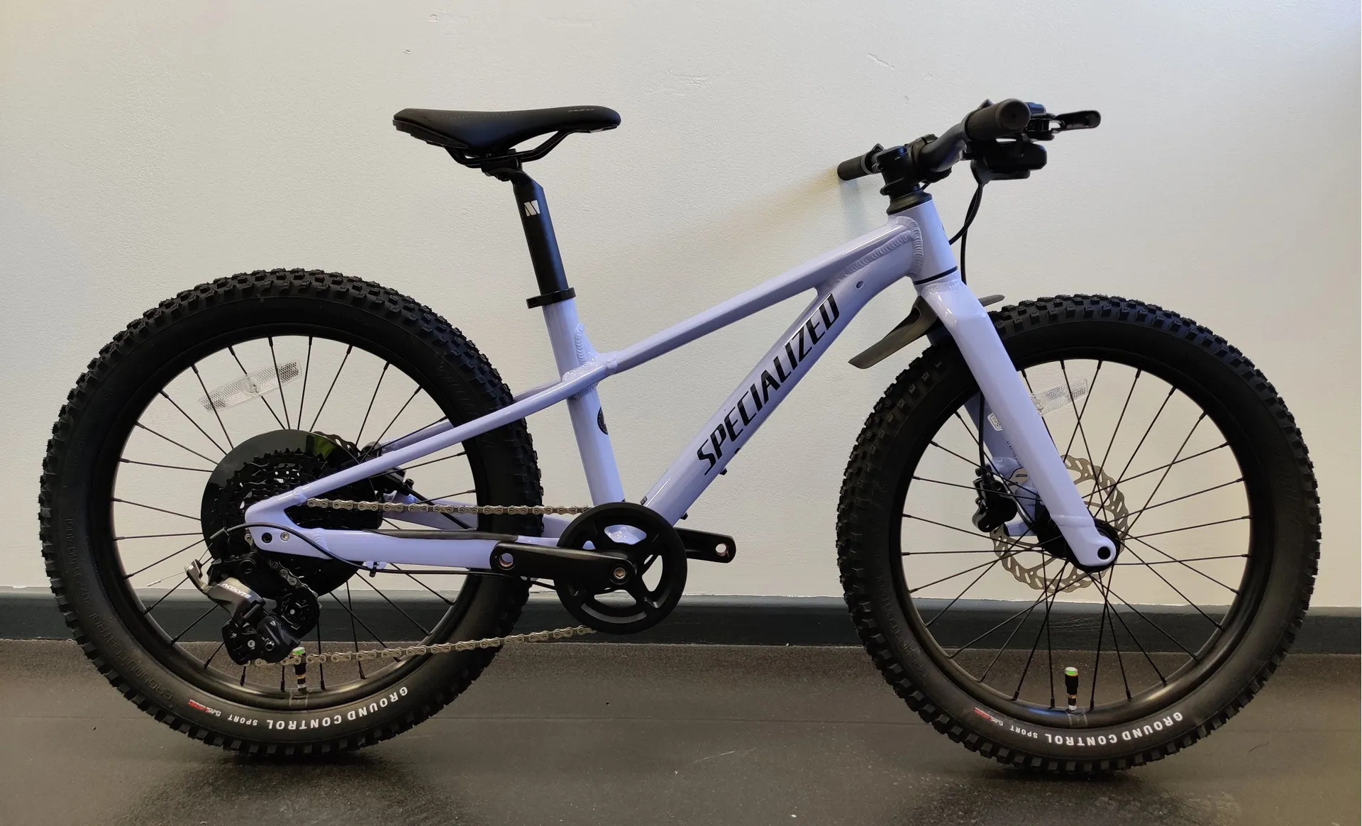 ONE OFF Specialized Riprock 20 inch Kids Bike 2024 in Gloss Lilac