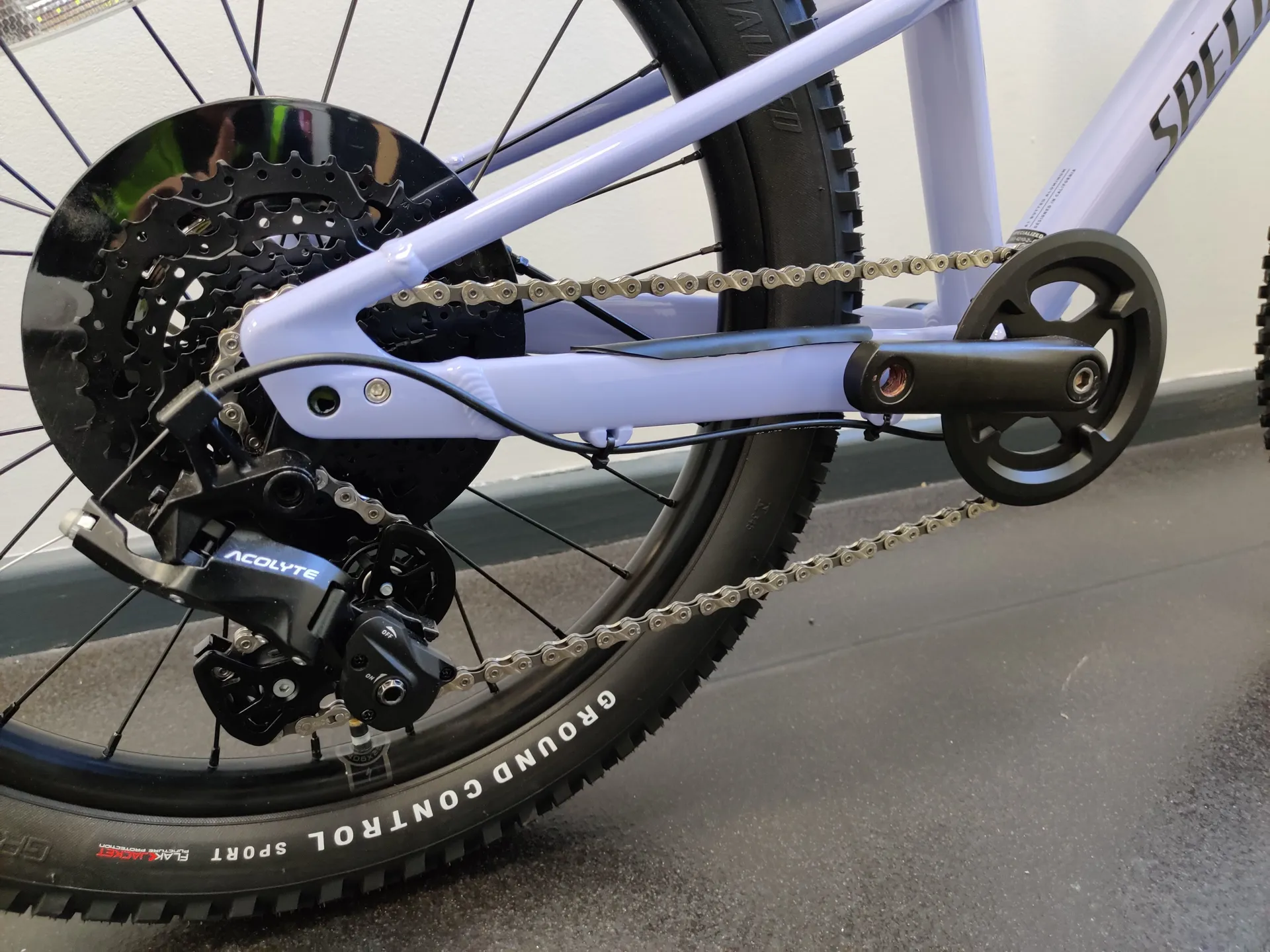 ONE OFF Specialized Riprock 20 inch Kids Bike 2024 in Gloss Lilac