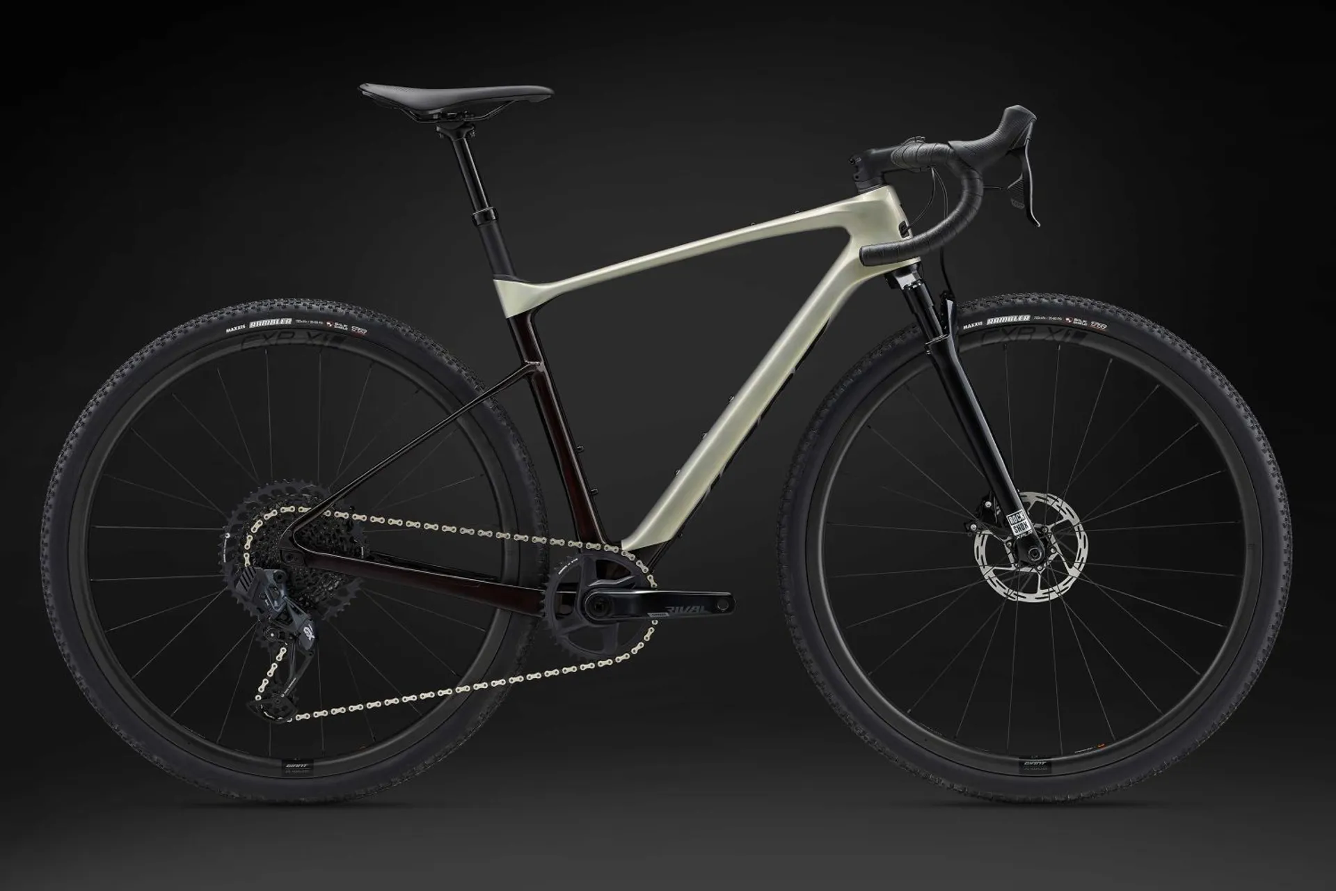 Giant Revolt X Advanced Pro 1 Gravel Bike 2025 in Golden Haze/Cordovan