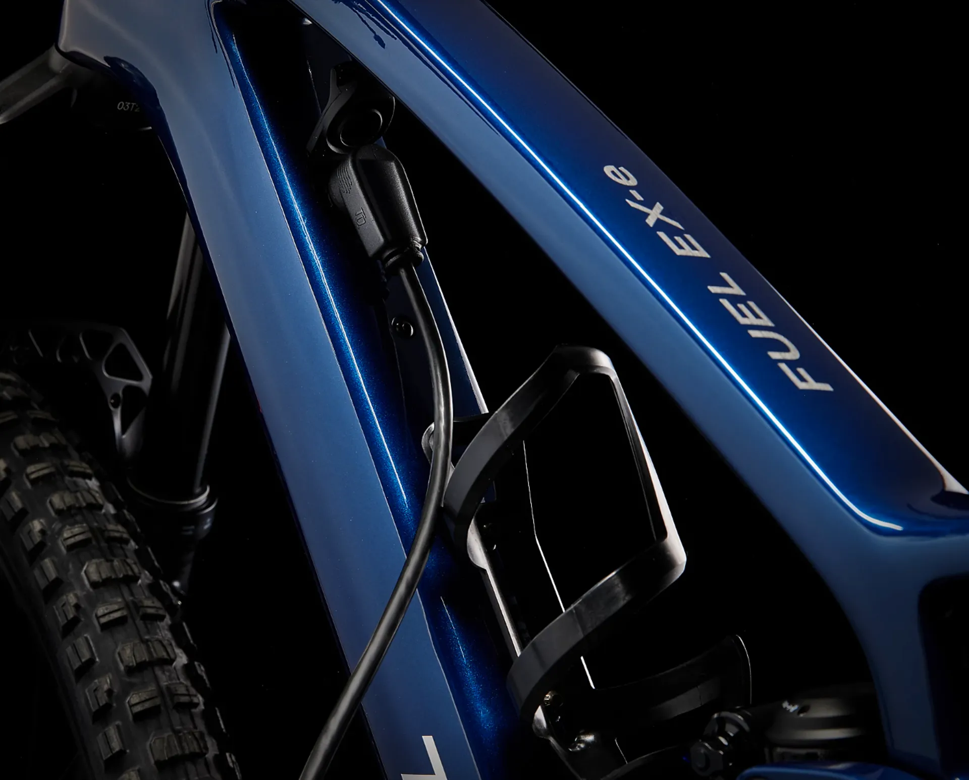 Fuel EXe 9.9 XTR Full Suspension Electric Mountain Bike 2025 in ...