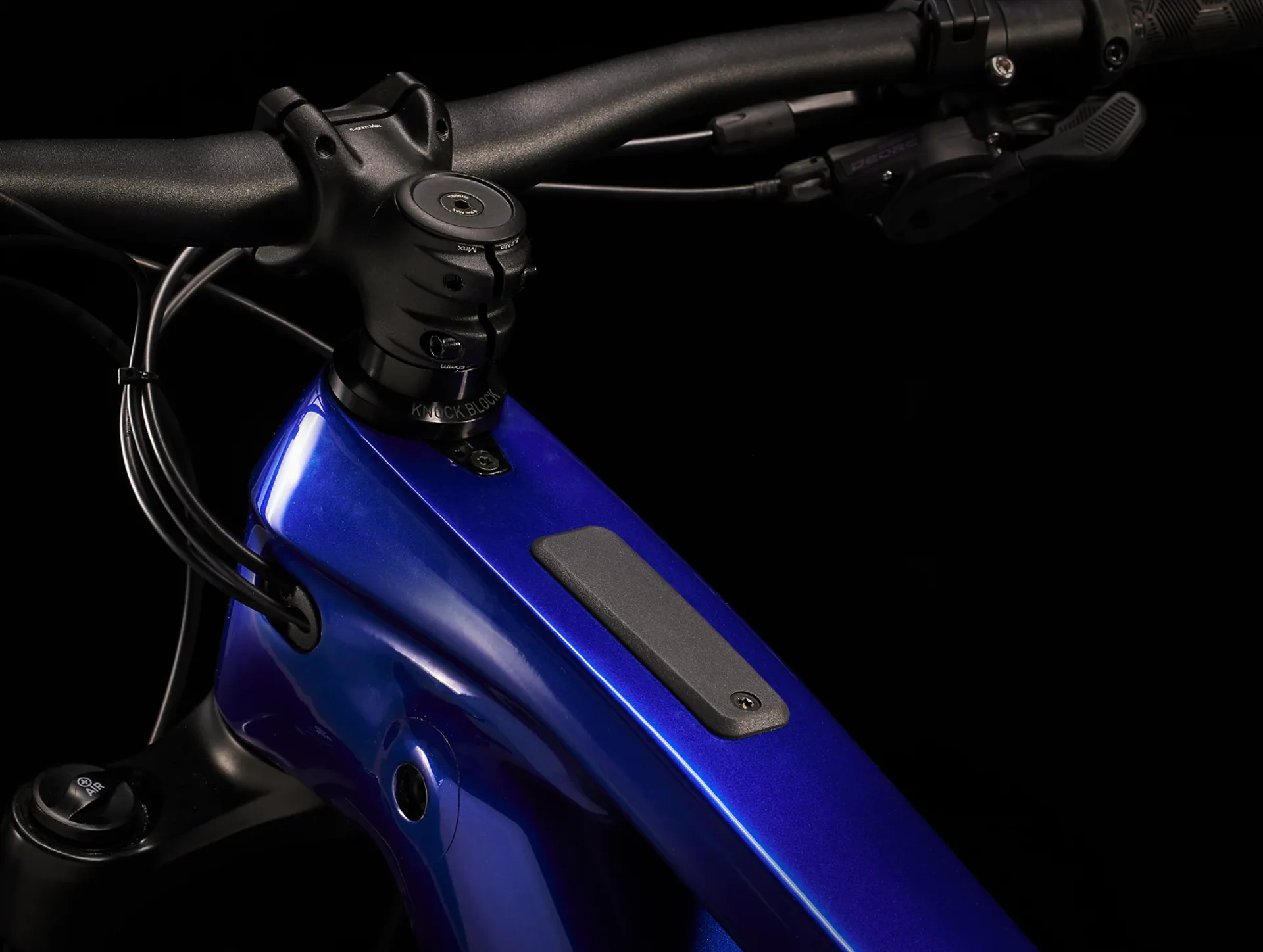 Trek Rail 9.5 Gen 4 Full Suspension Electric Mountain Bike 2024 in Hex Blue