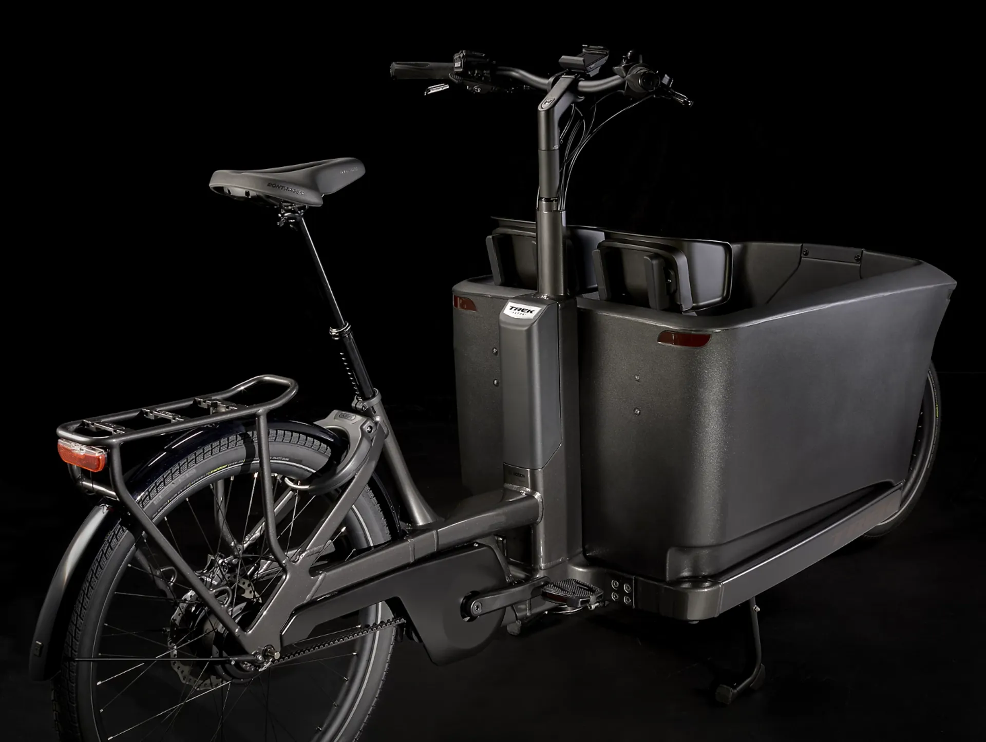Trek Fetch+ 4 Electric Cargo Bike 2026 in Dnister Black