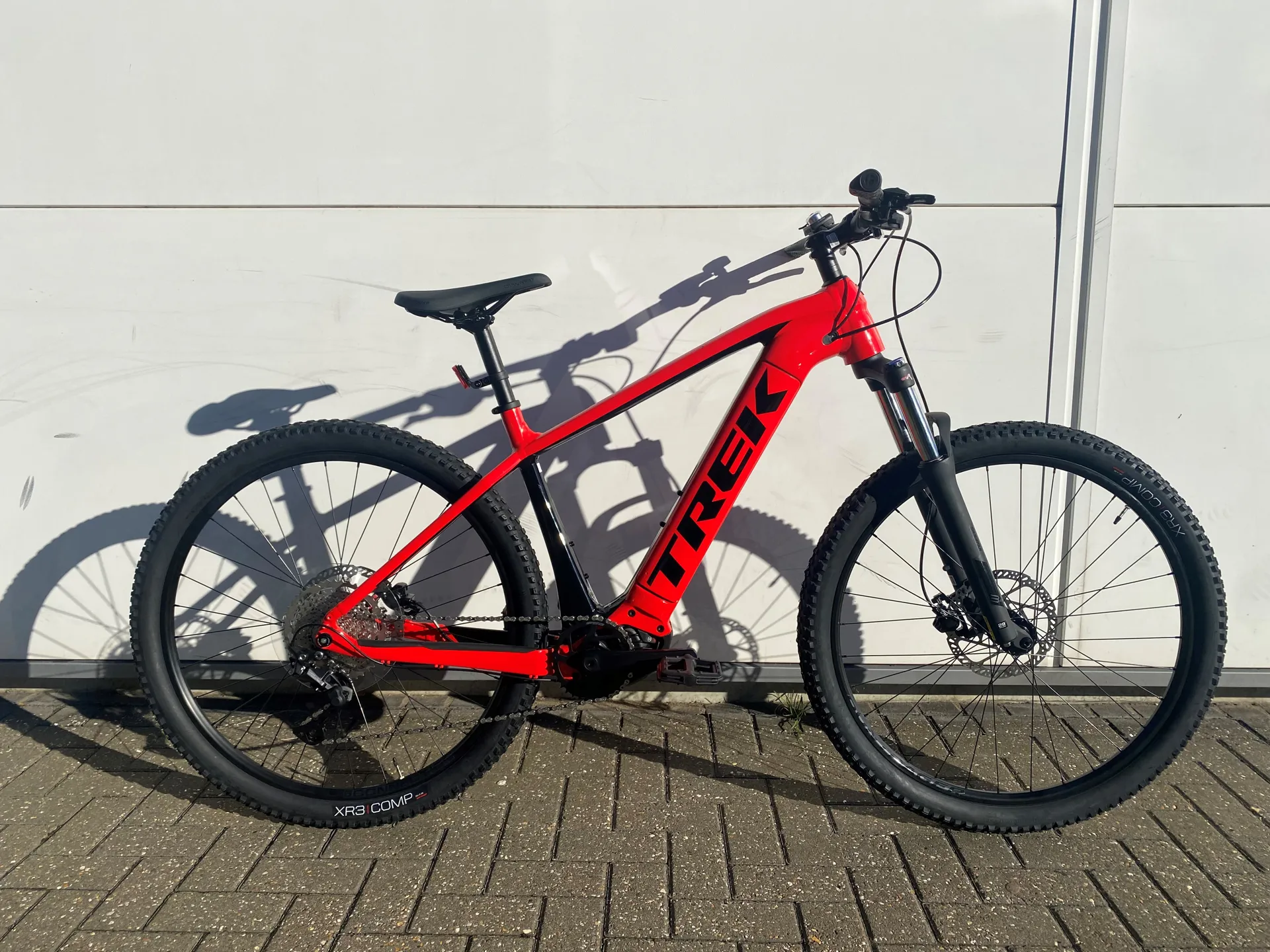 Ex-Display Trek Powerfly 4 Large 625Wh Electric Mountain Bike 2022 in Red