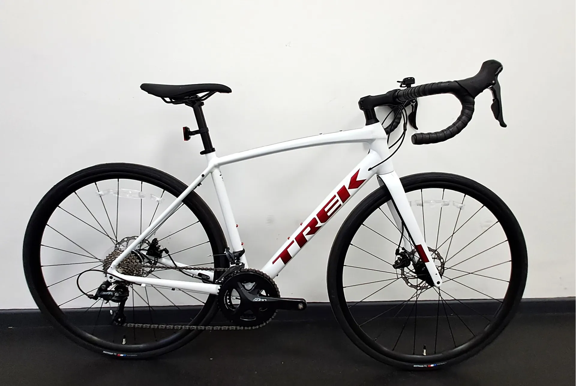EX DISPLAY Trek Domane AL 3 Disc Sportive Road Bike 54cm 2022 in ...