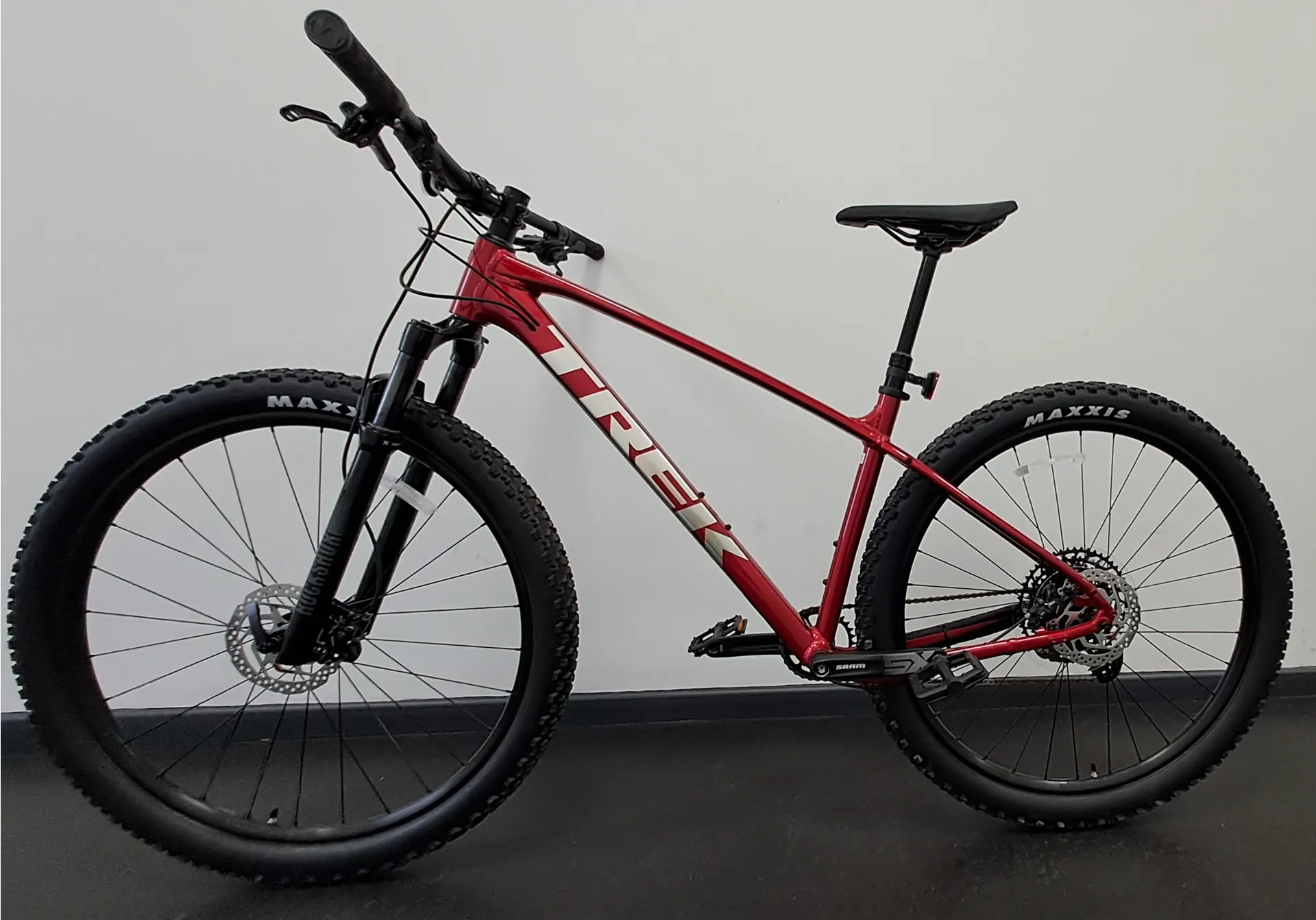 EX-DISPLAY Trek Marlin 8 Gen 3 Hardtail Mountain Bike MEDIUMLARGE 2023 ...