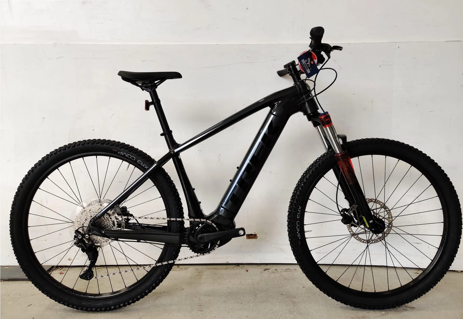 Ex display 2021 Trek Powerfly 4 625Wh Electric MTB in Grey/Black