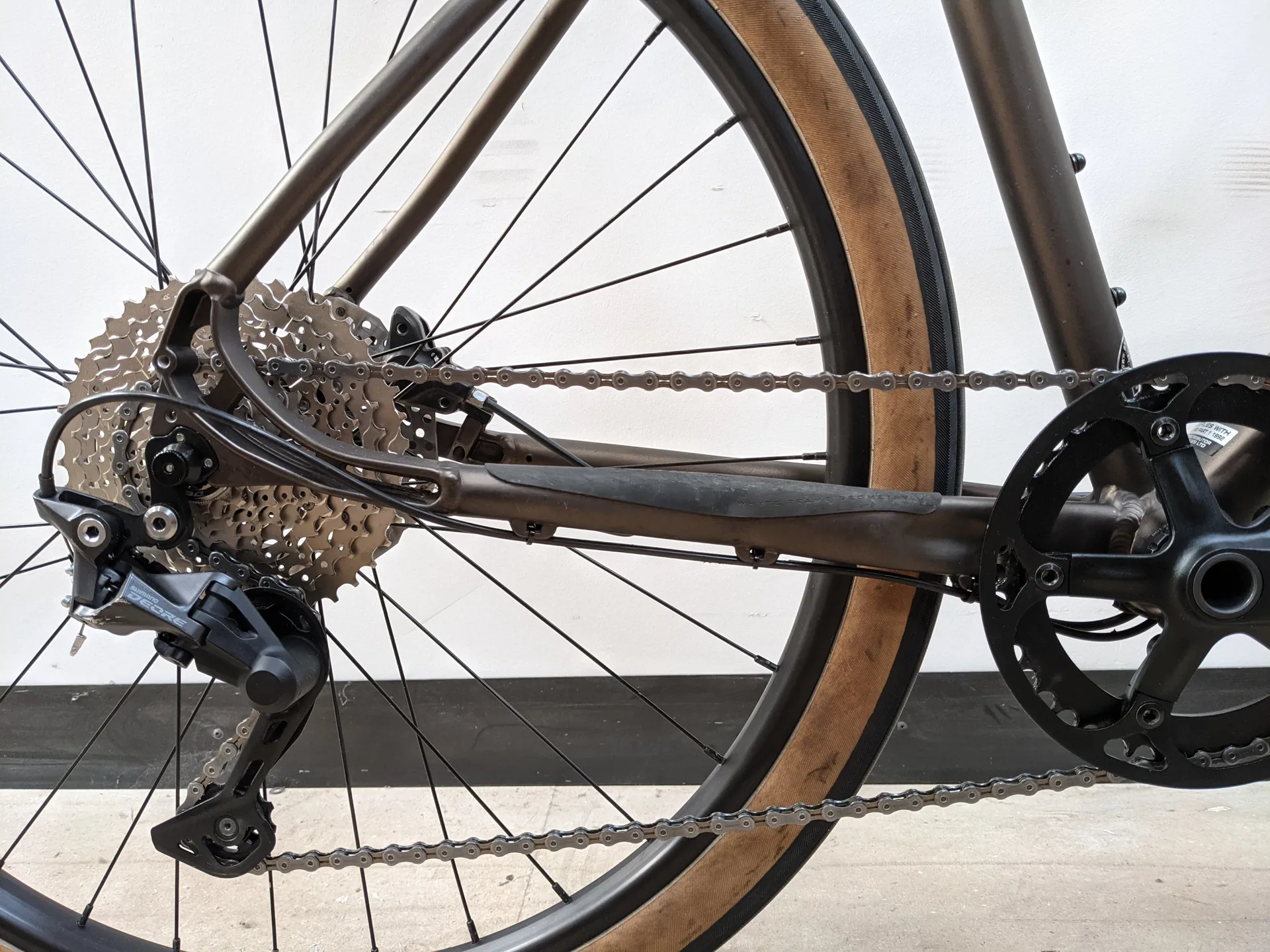 EX-DISPLAY Whyte Portobello Plus V2 Hybrid Bike Large 2021 in Bro