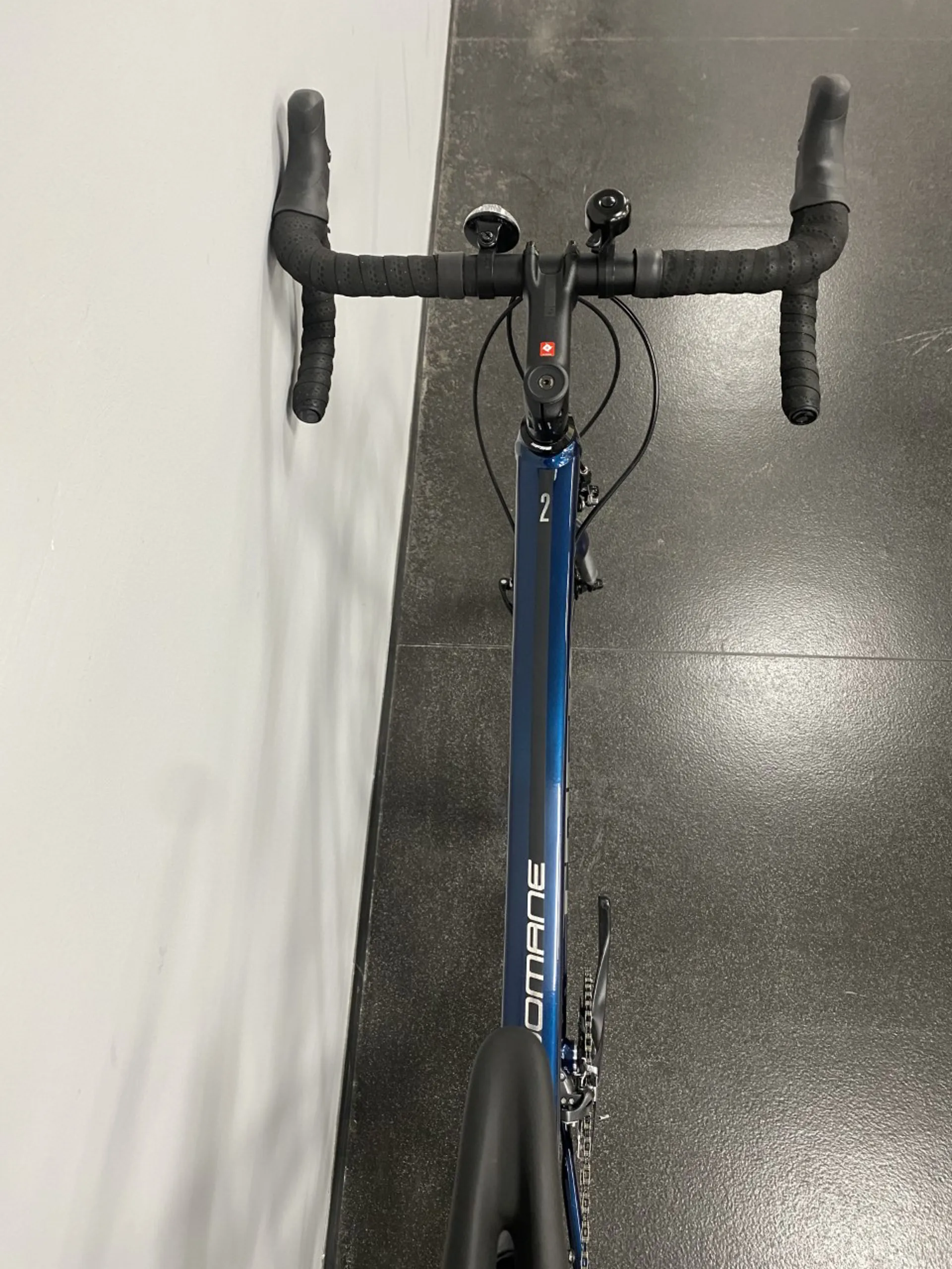 Ex-Display Trek Domane AL 2 Sportive Road Bike 62cm 2022 in Metallic Blue