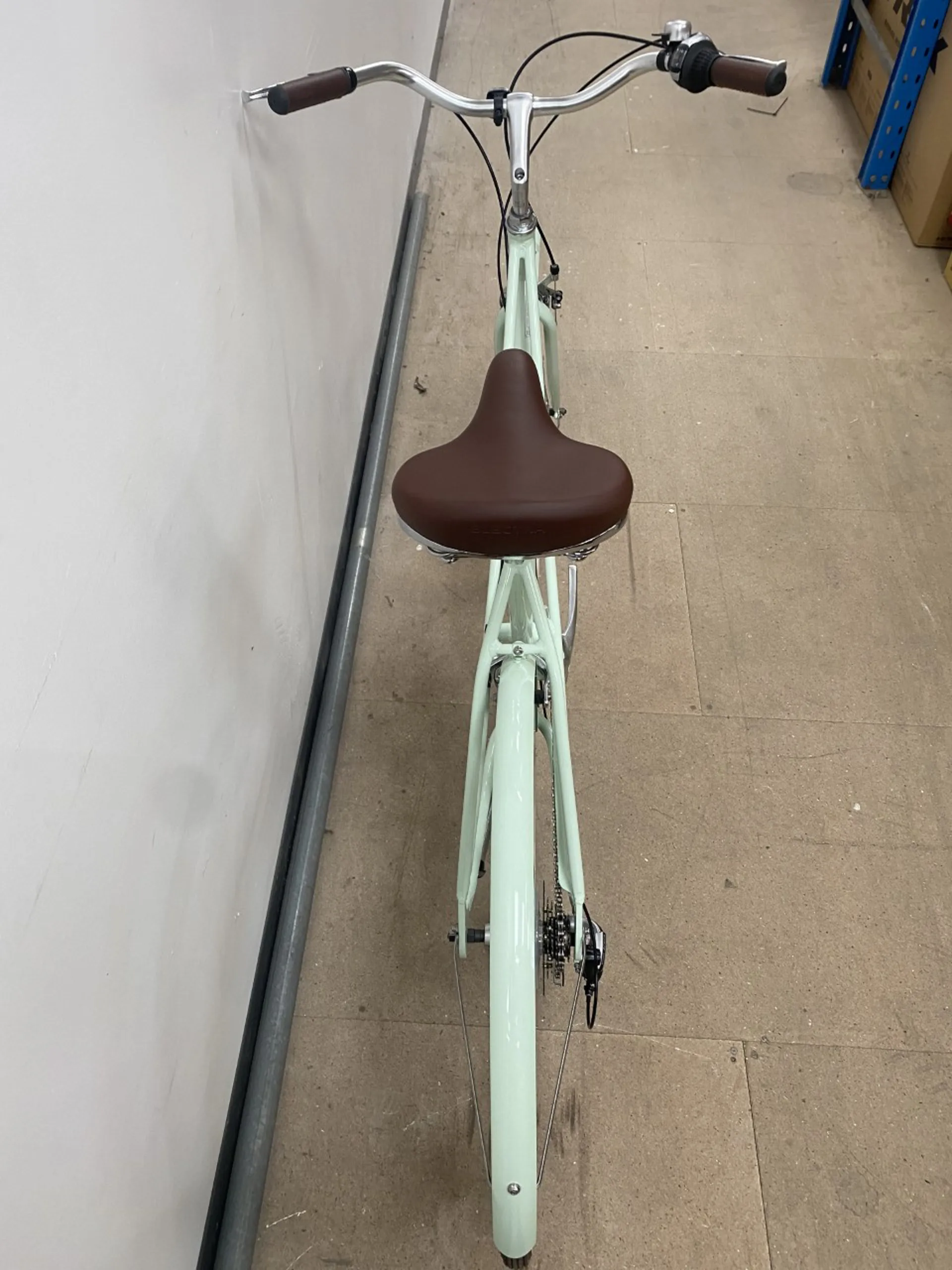 Ex-Display Electra Loft 7D Womens Hybrid Bike Medium 2022 in Seafoam