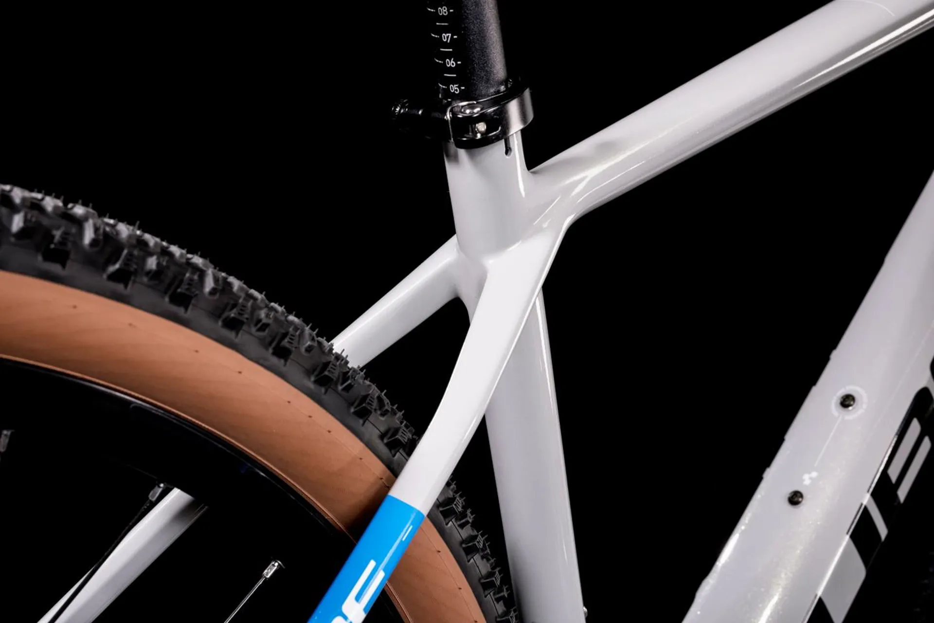 Cube Reaction c:62 Pro Hardtail Mountain Bike 2022 in Prisma-grey/Blue