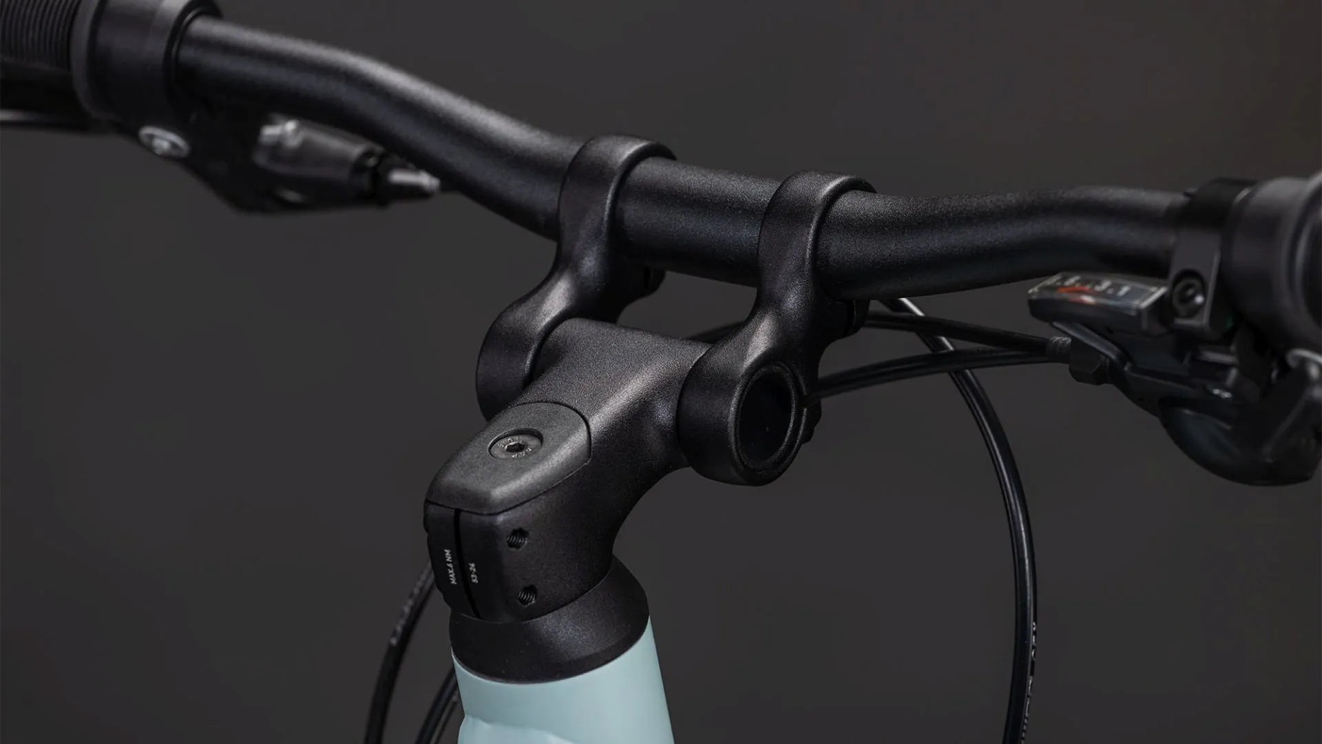 Cube Aruba 200 20In Wheel Hybrid Kids Bike 2026 in Aloegreen/White