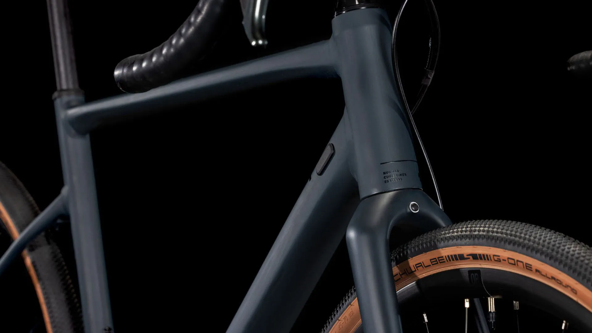 Cube Nuroad Pro Gravel Road Bike 2025 in Night/Black